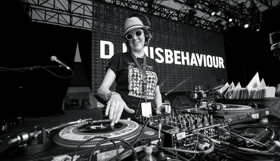 Priya Charry's Instagram, Twitter & Facebook on IDCrawl