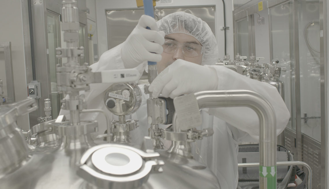 El documental 'The Gene: An Intimate History’ explora la fe