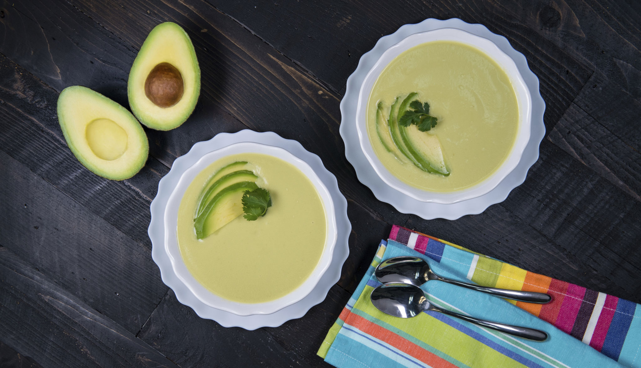 Receta de crema de aguacate colombiana