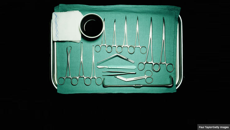 4 cirugías que le conviene evitar - Tratamientos alternativos - AARP