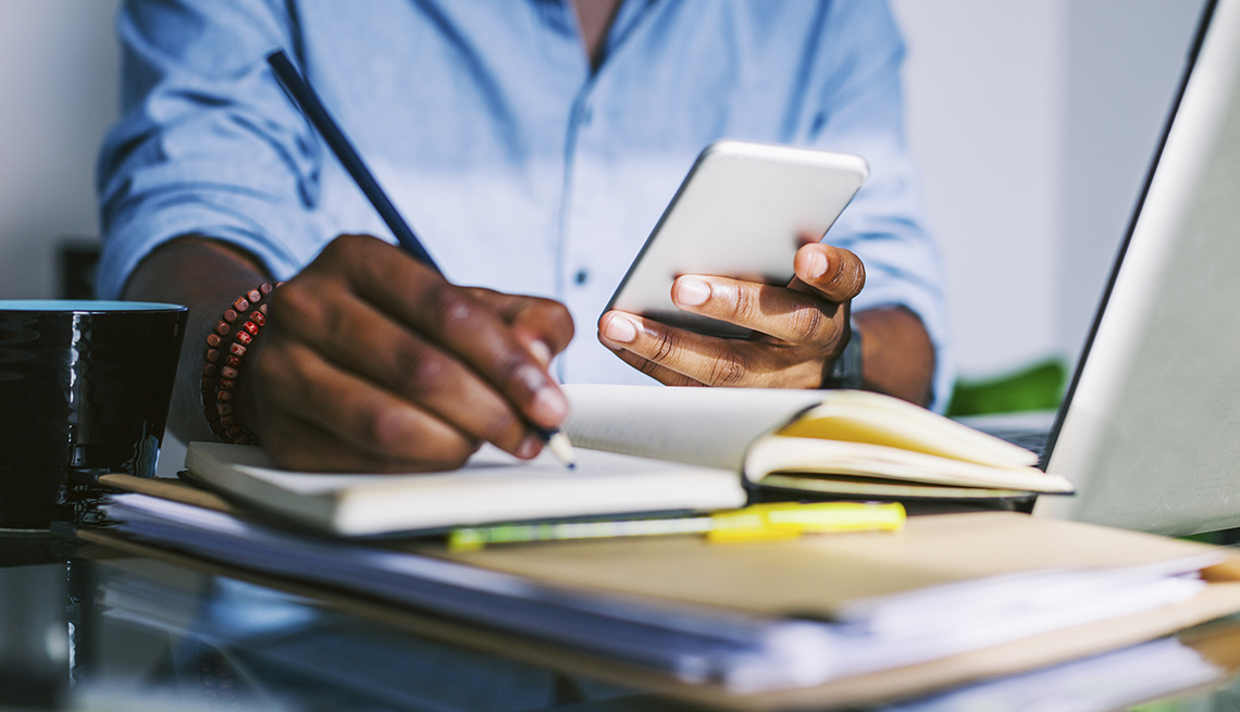 Convierte las notas escritas a mano en texto digital